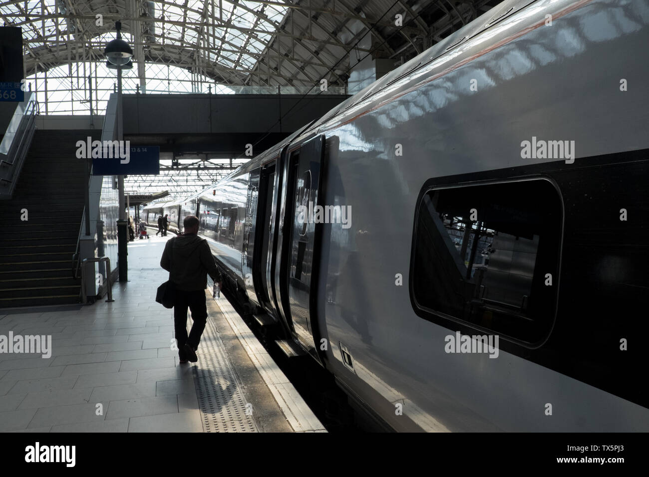Manchester Piccadilly Station,Manchester Piccadilly,train,station ...