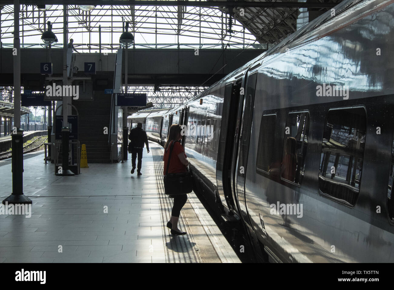 Manchester Piccadilly Station,Manchester Piccadilly,train,station ...