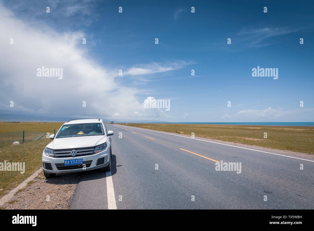 Road landscape no one to travel expressway guide sky asphalt hi-res ...
