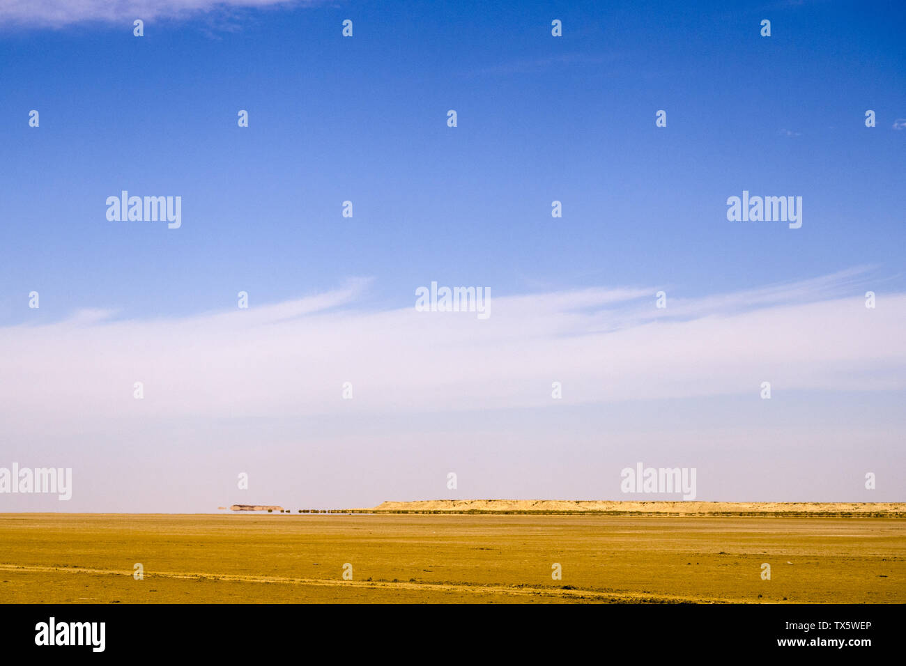Chott el jerid, Tunisia, desert Stock Photo - Alamy