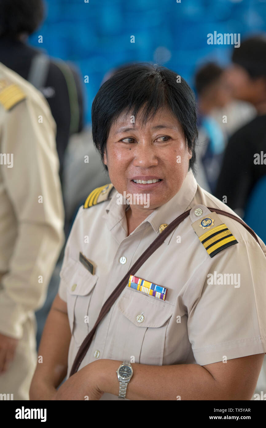 Thai police woman hi-res stock photography and images - Alamy
