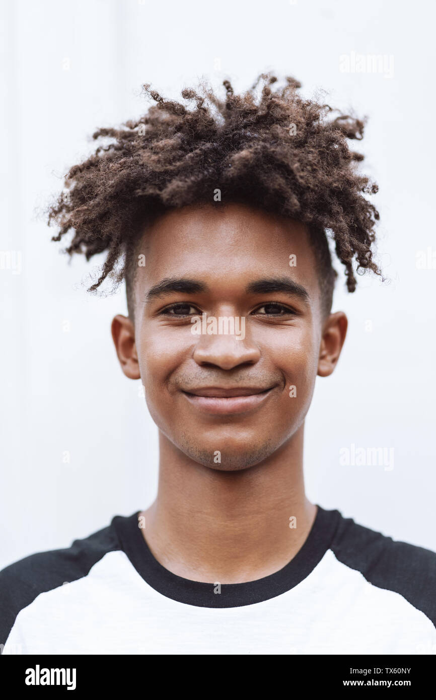 African college boy standing outdoors hi-res stock photography and ...