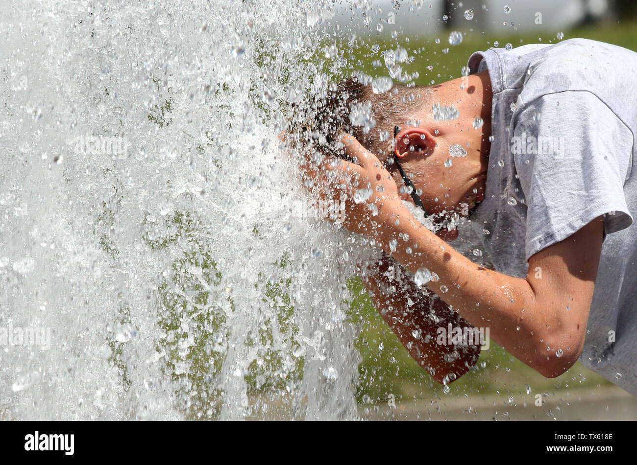 Berlin, Germany. 24th June, 2019. At temperatures around 29 degrees ...