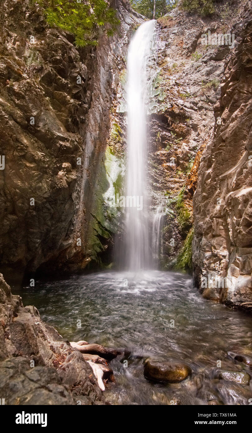 Millomeris waterfall hi-res stock photography and images - Alamy