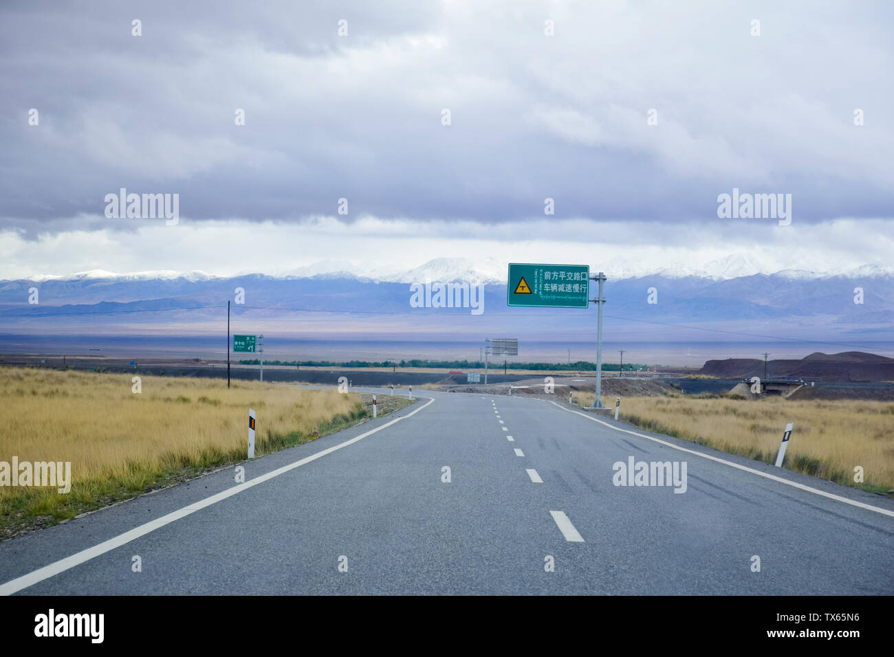 Ordinary road hi-res stock photography and images - Alamy