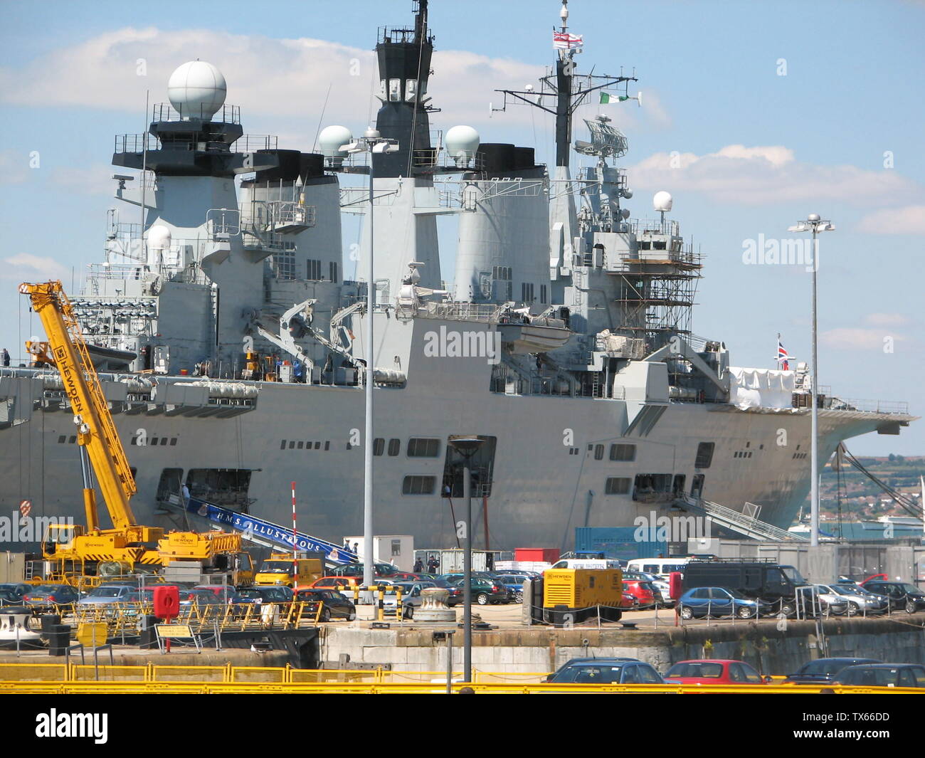 Dockside view of hms illustrious hi-res stock photography and images ...