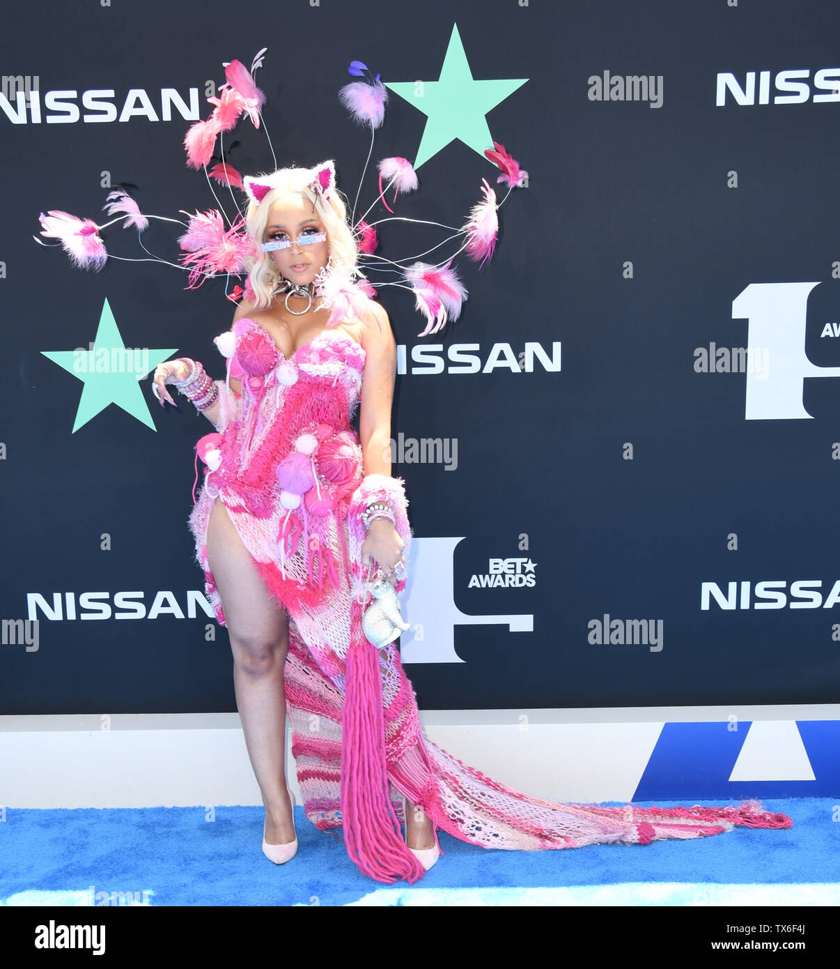 Doja cat 2019 bet hi-res stock photography and images - Alamy