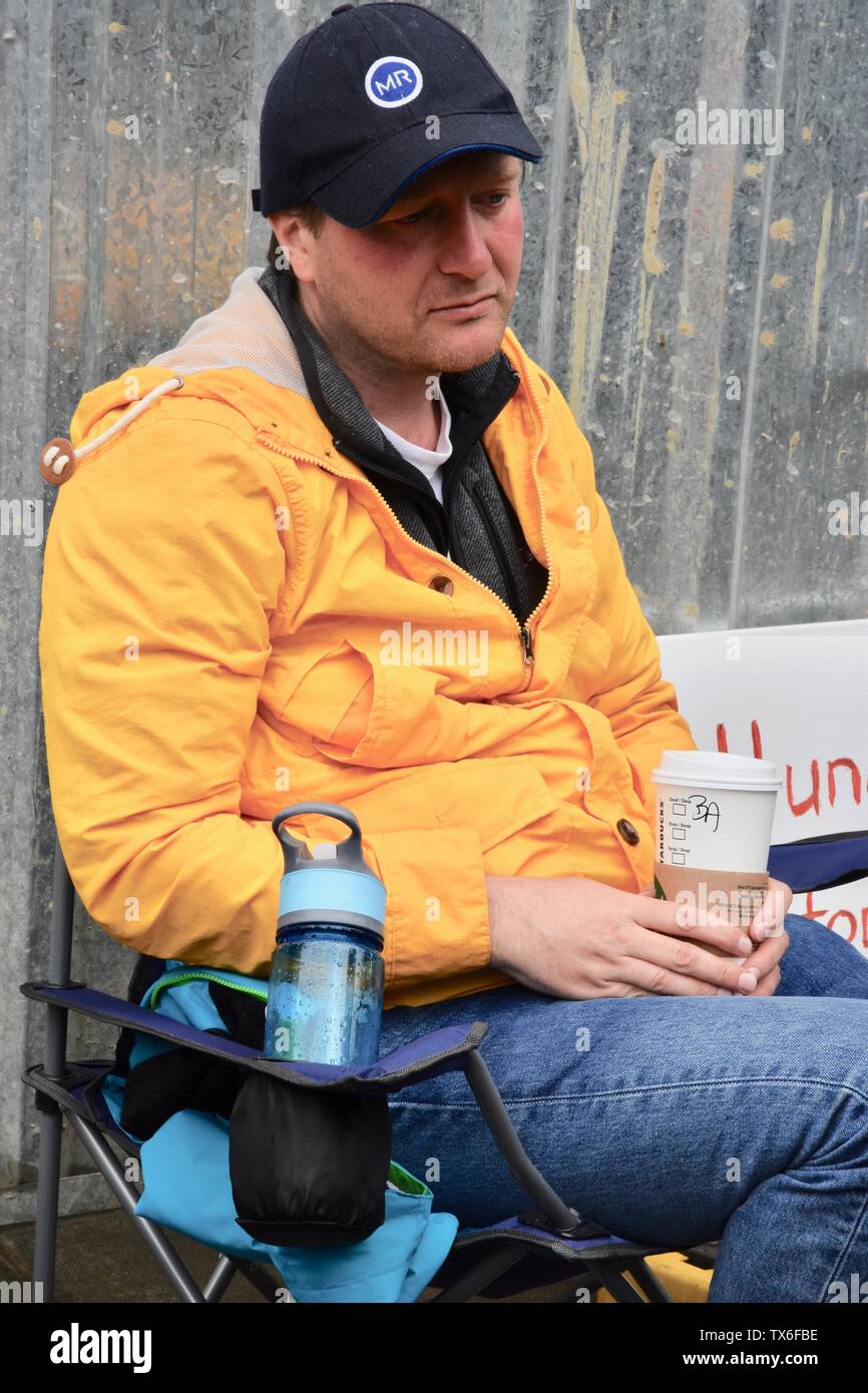 Hunger strike day four hi-res stock photography and images - Alamy