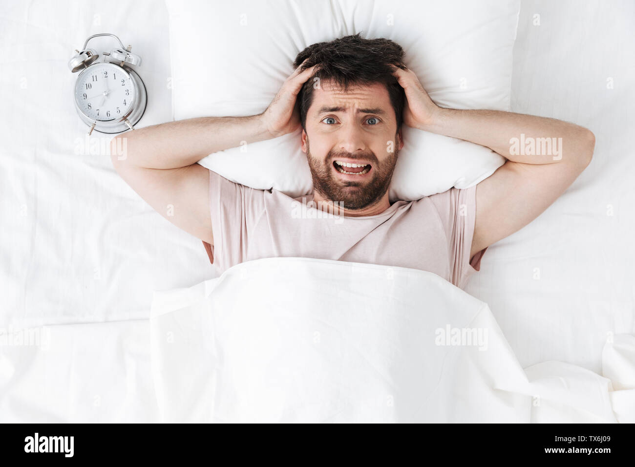 Young screaming man night hi-res stock photography and images - Alamy