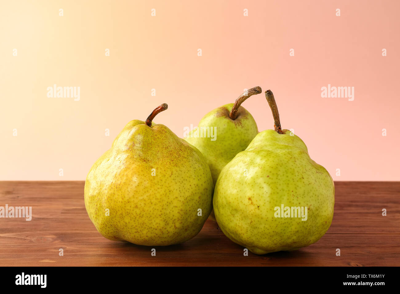 Rounded light green fruits hi-res stock photography and images - Alamy