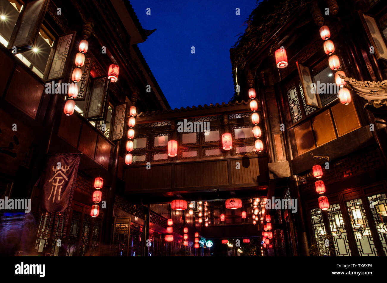 Neon lights chengdu hi-res stock photography and images - Alamy