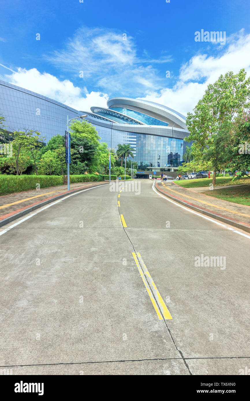 Low Perspective Pavement and Architecture Stock Photo - Alamy