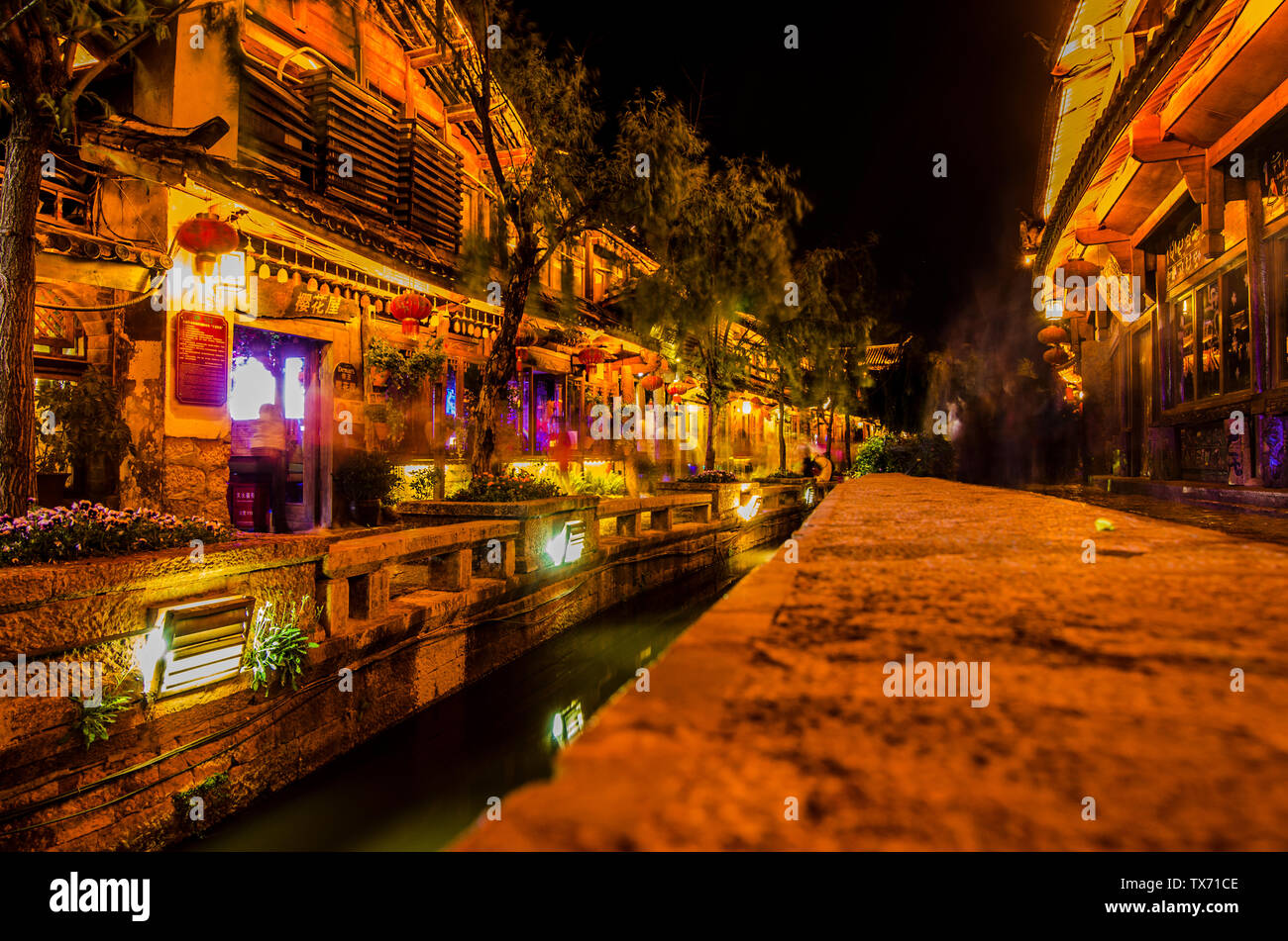 Old City Night - Lijiang Stock Photo - Alamy