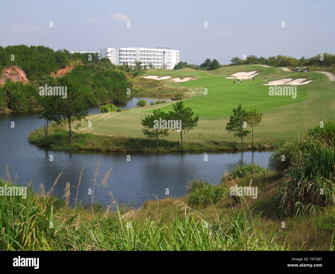 Hainan golf course hi-res stock photography and images - Alamy