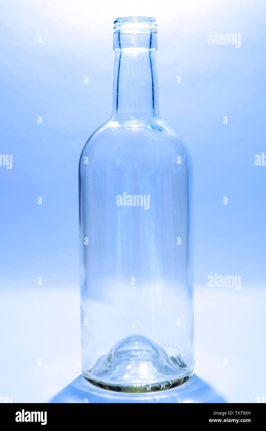 Empty liquor bottle hi-res stock photography and images - Alamy
