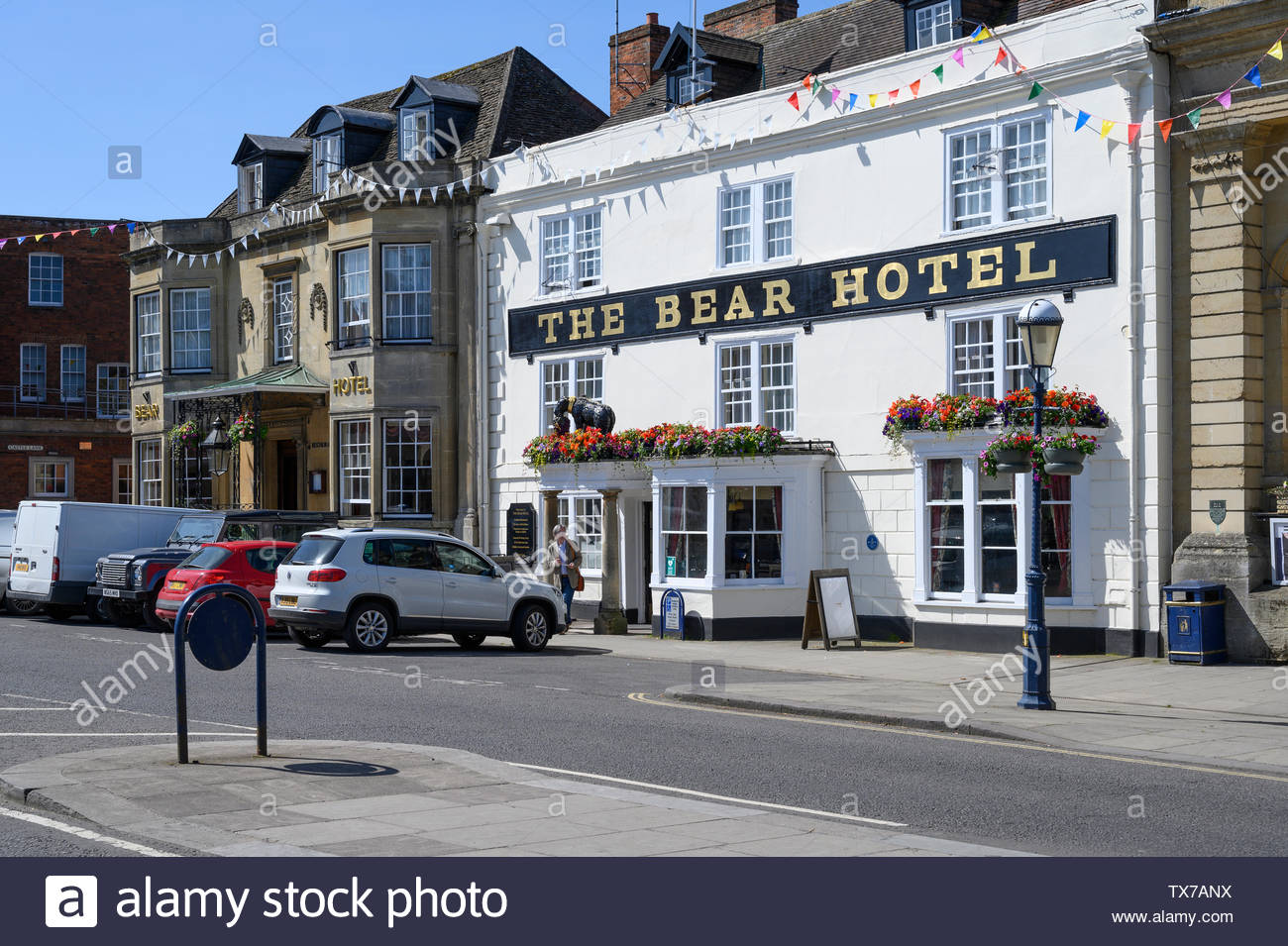 The Bear Hotel High Resolution Stock Photography and Images - Alamy