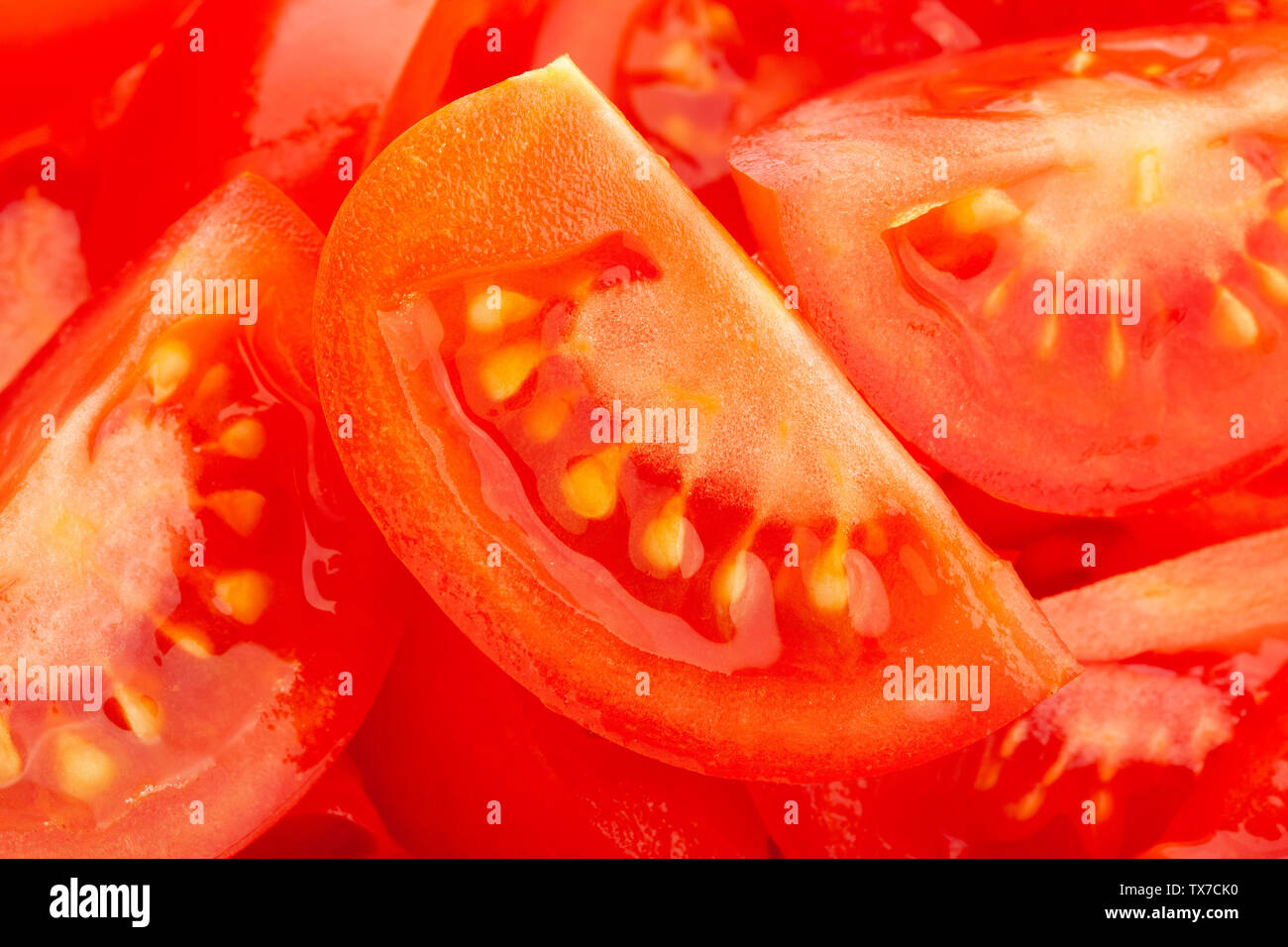 Tomato chunks hi-res stock photography and images - Alamy