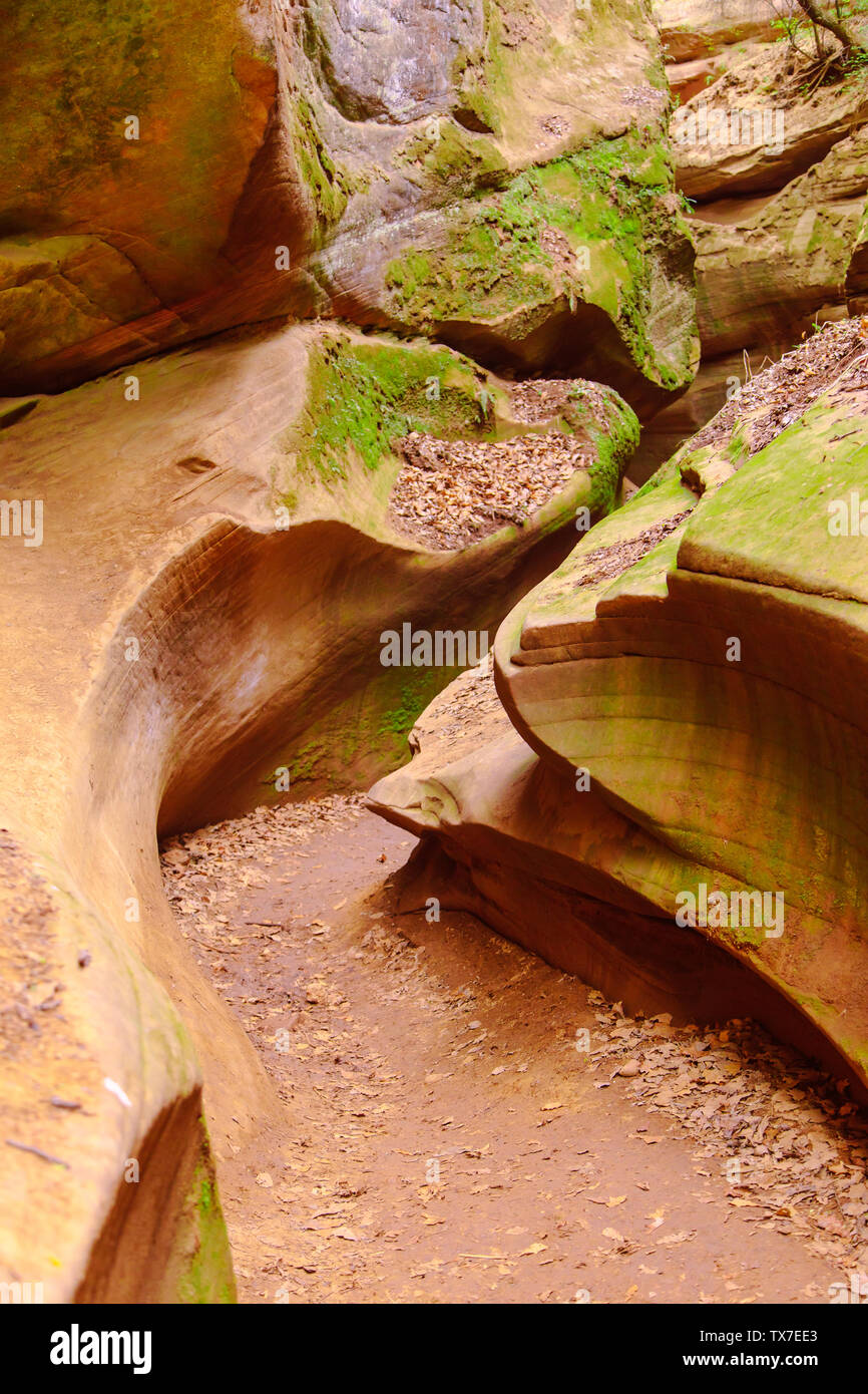Chinese version of Antelope Canyon, Shaanxi Yucha Canyon natural ...