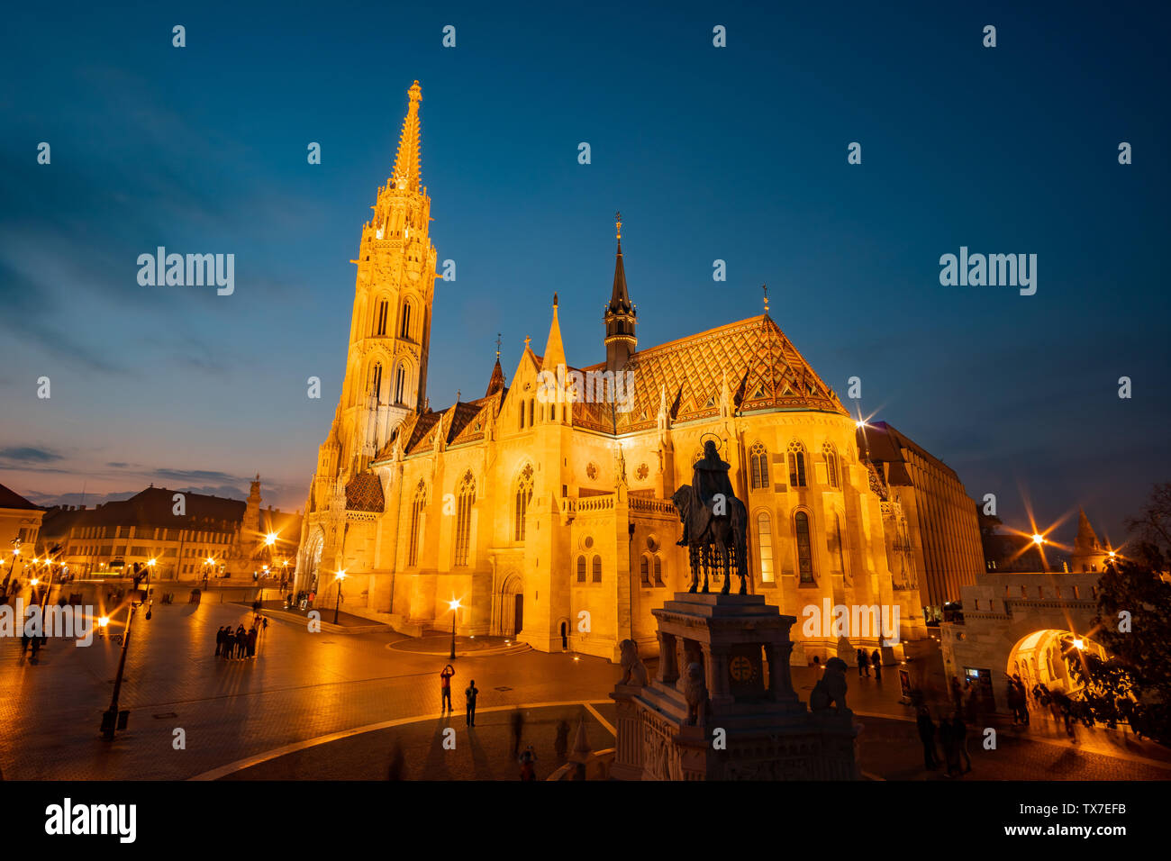 Matthias church budapest chapel hi-res stock photography and images - Alamy