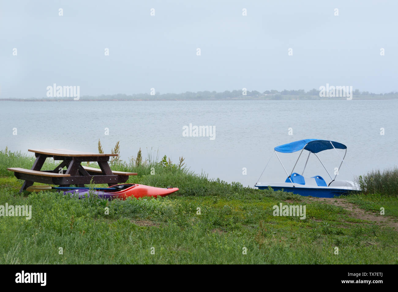 Picnic rain hi-res stock photography and images - Alamy