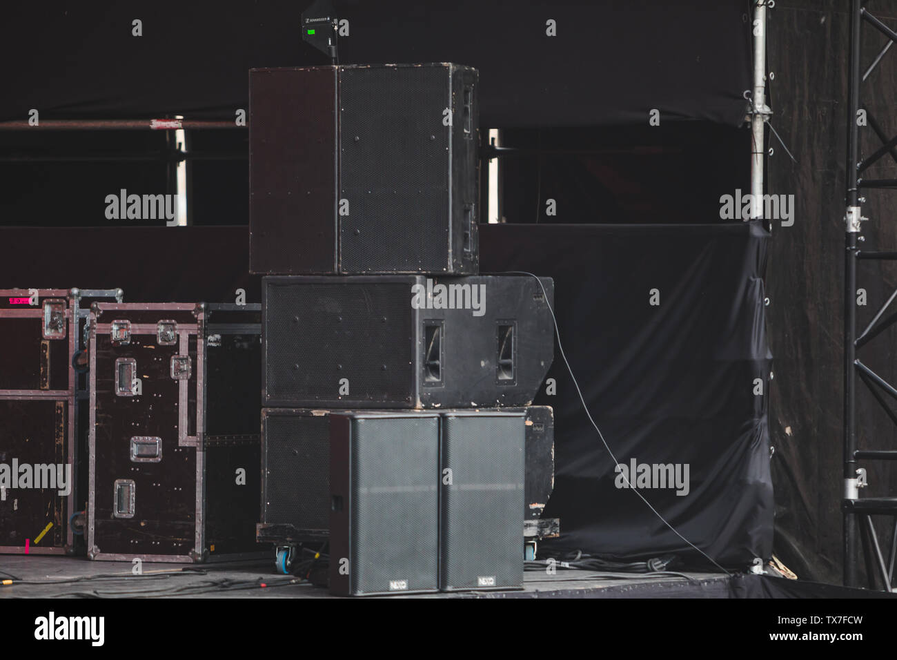 Concert equipment boxes hi-res stock photography and images - Alamy