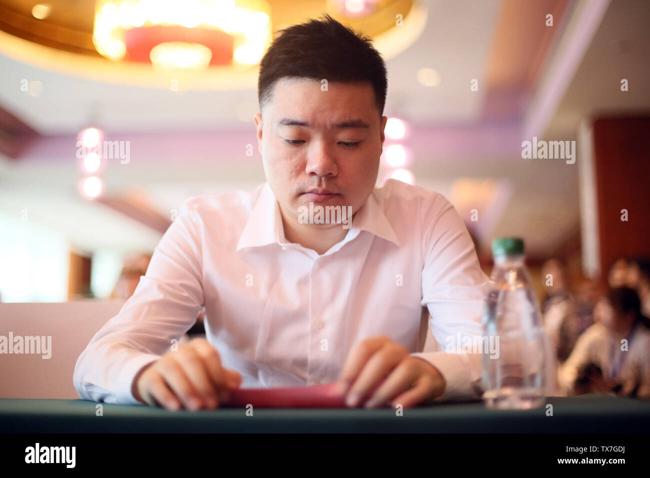 Chinese snooker player Ding Junhui visits the headquarters of Midea ...