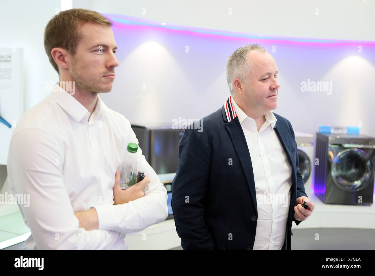 Midea china hi-res stock photography and images - Alamy