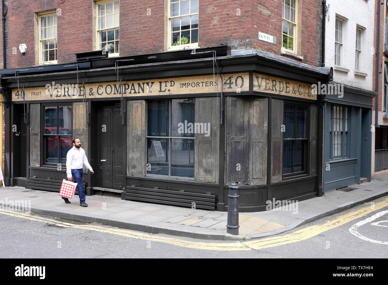 Old shop front spitalfields hi-res stock photography and images - Alamy