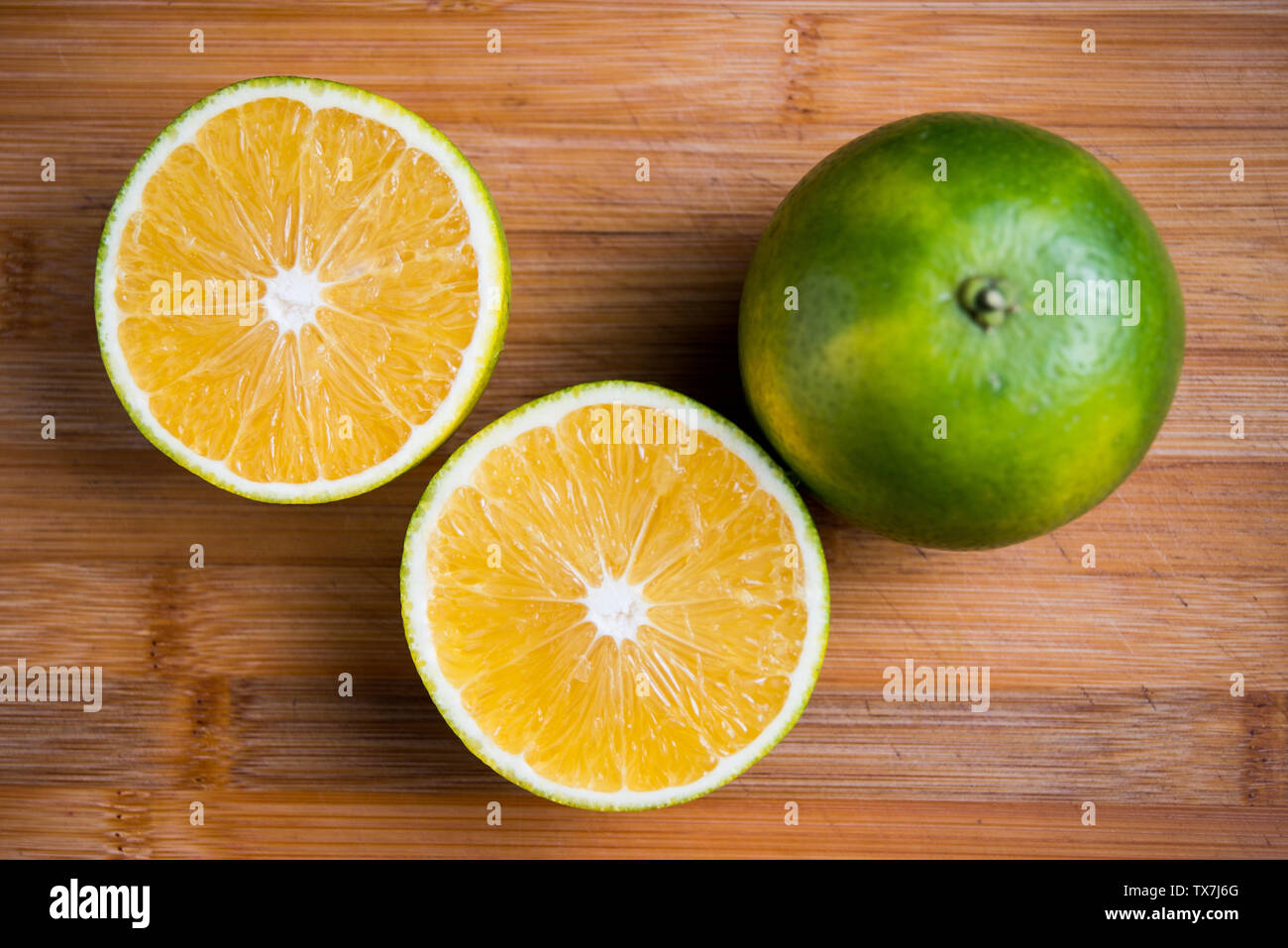 Fresh Fruit Emperor tangerine Stock Photo - Alamy