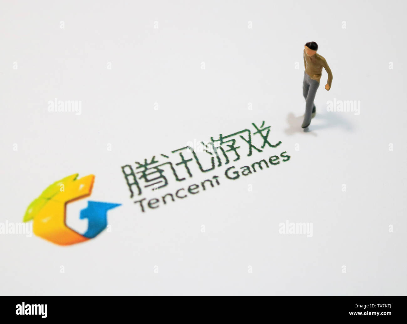 Tencent games hi-res stock photography and images - Alamy