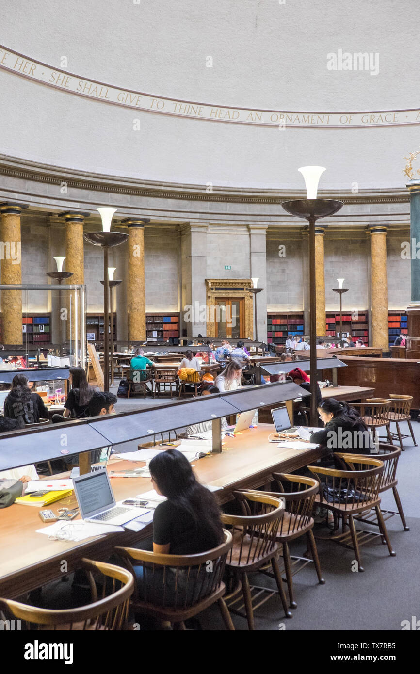 Manchester central library reading room hi-res stock photography and ...
