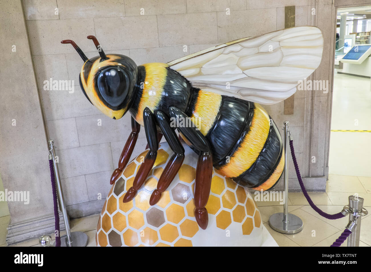 Manchester bee hi-res stock photography and images - Alamy