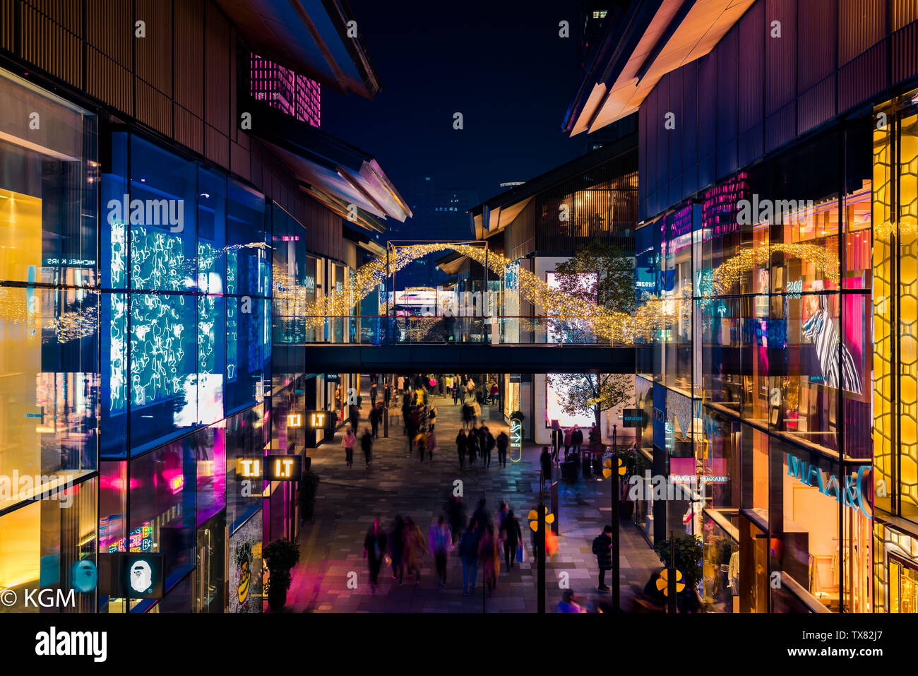 Bustling lane hi-res stock photography and images - Alamy