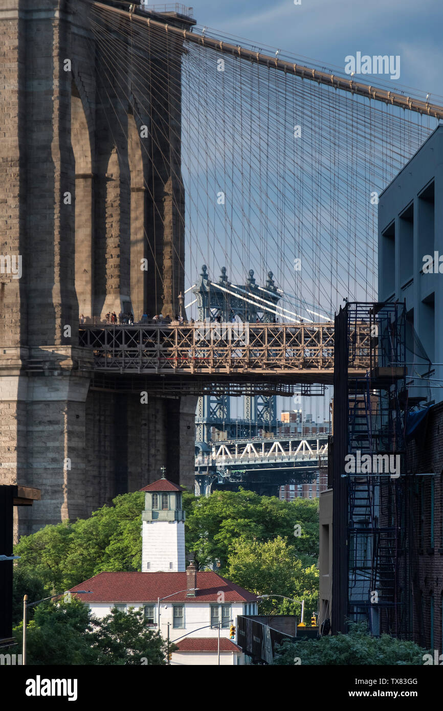Dumbo new york hi-res stock photography and images - Alamy