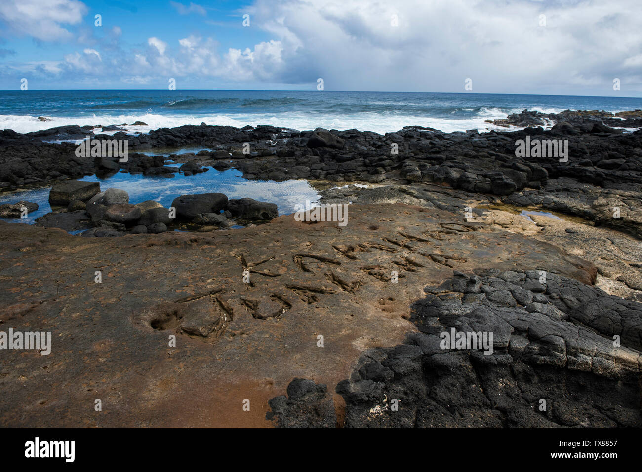 South point cliff dive south point park hi-res stock photography and ...
