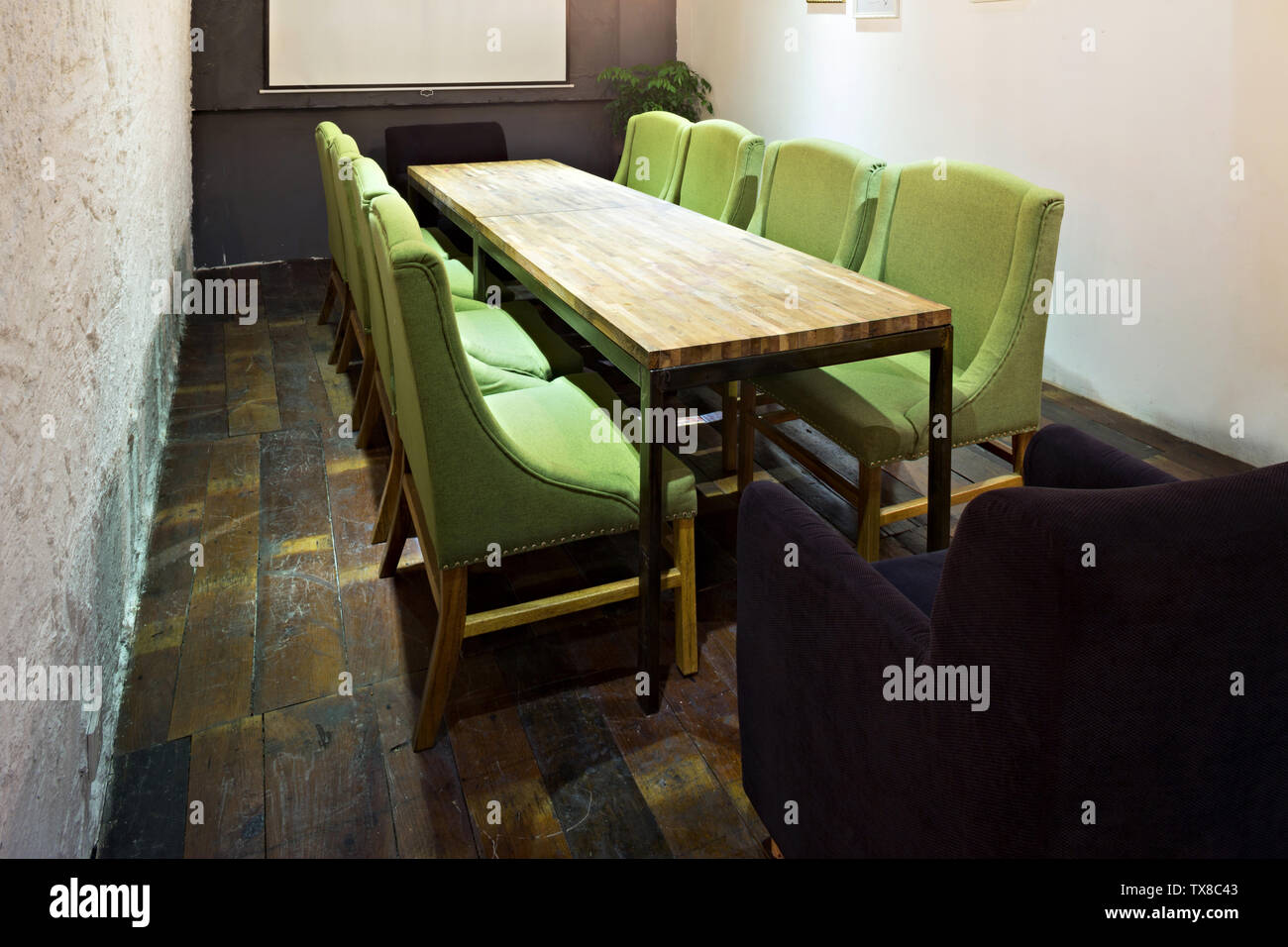 empty meeting room and conference table Stock Photo - Alamy