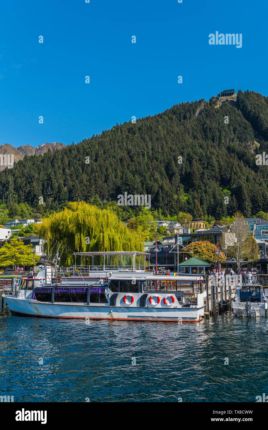 QUEENSTOWN, NEW ZEALAND - OCTOBER 10, 2018: Ship at the pier on lake ...