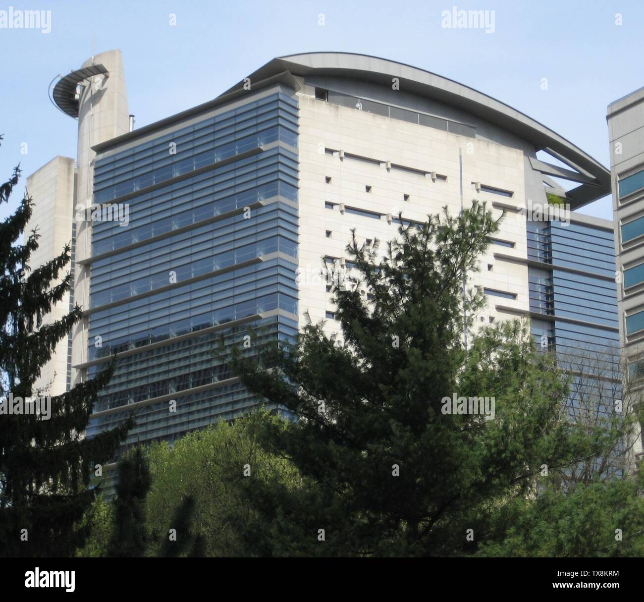 Mark hatfield courthouse hi-res stock photography and images - Alamy