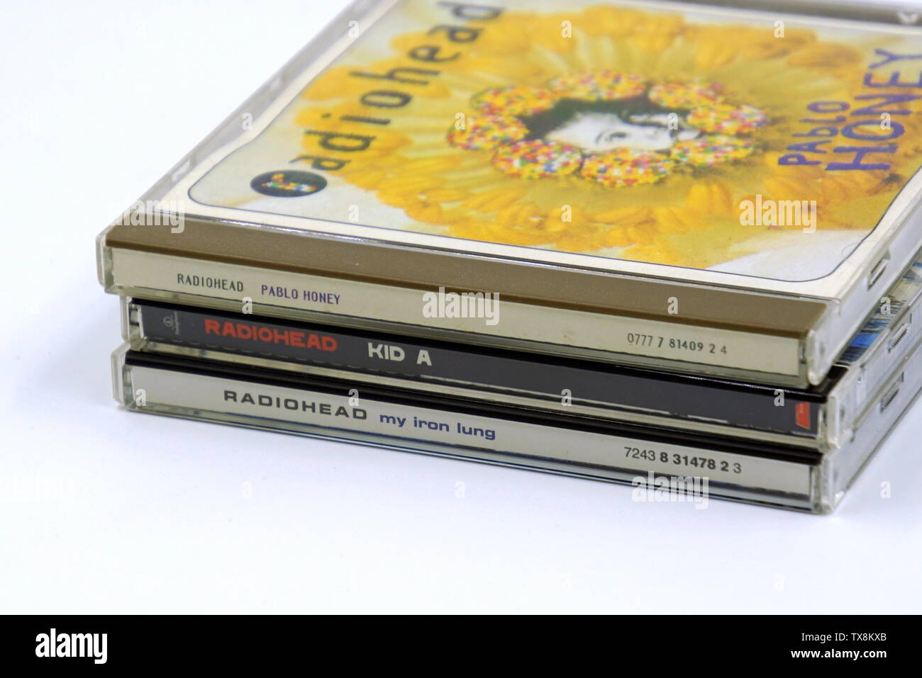 Radiohead album cover hi-res stock photography and images - Alamy