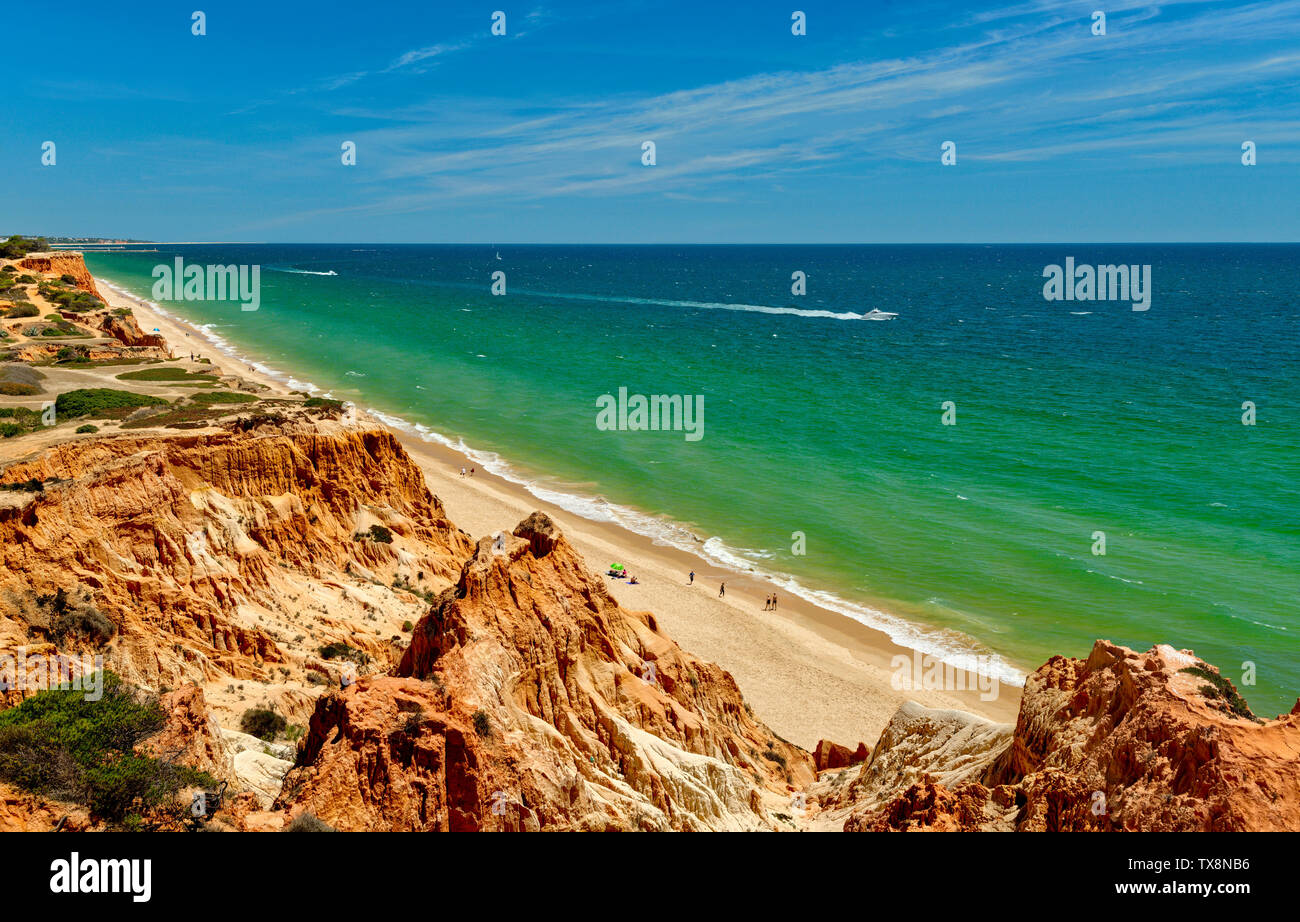 Falésia beach albufeira hi-res stock photography and images - Alamy
