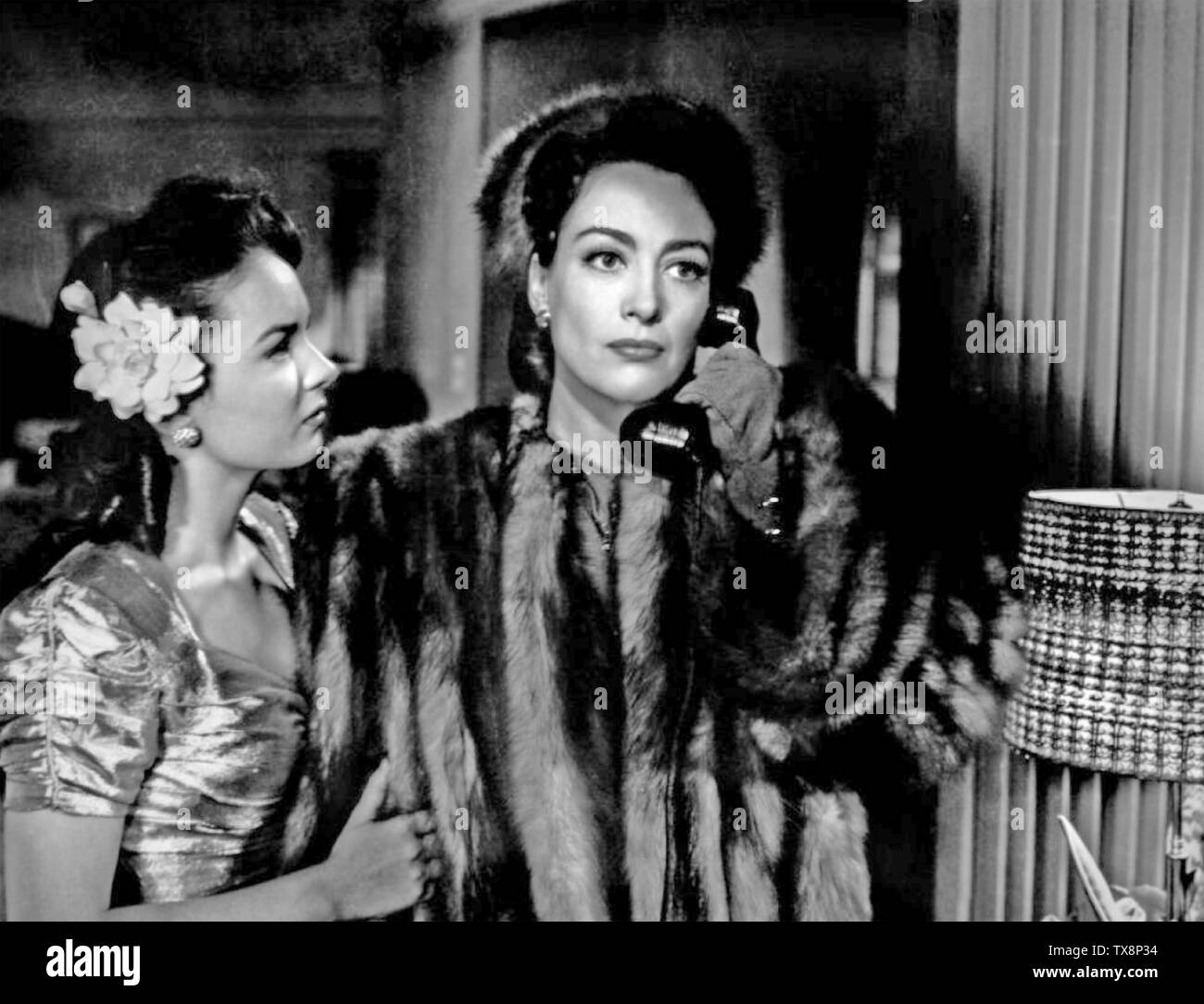 Mildred pierce 1945 hi-res stock photography and images - Alamy