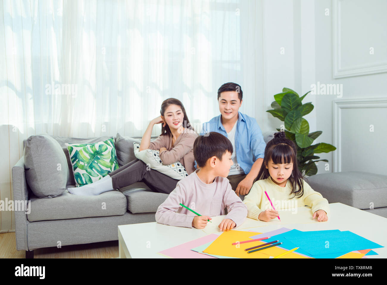 China father son painting hi-res stock photography and images - Alamy