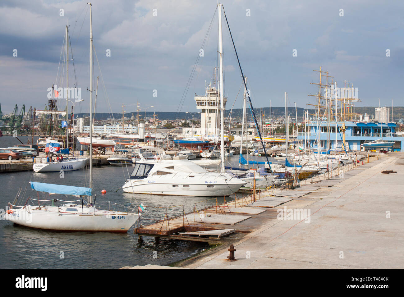 VARNA, BULGARIA - OCTOBER 04 2016 sea port Stock Photo - Alamy
