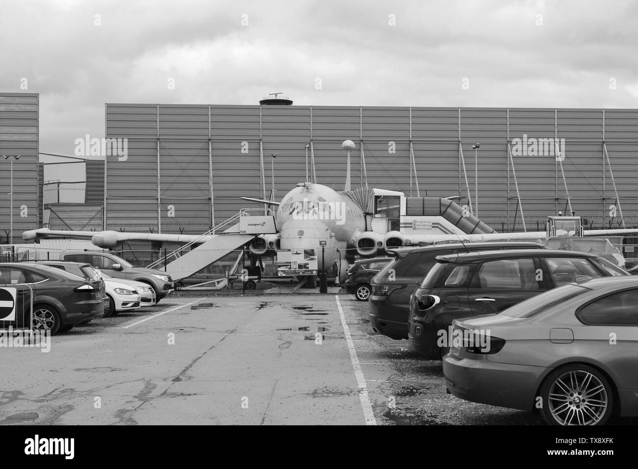 Manchester aviation runway visitor park Stock Photo - Alamy