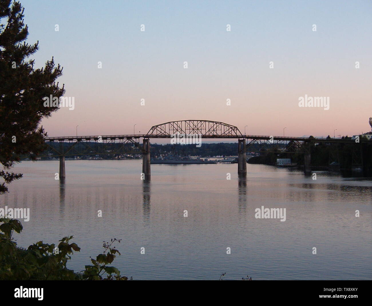 Manette bridge hi-res stock photography and images - Alamy