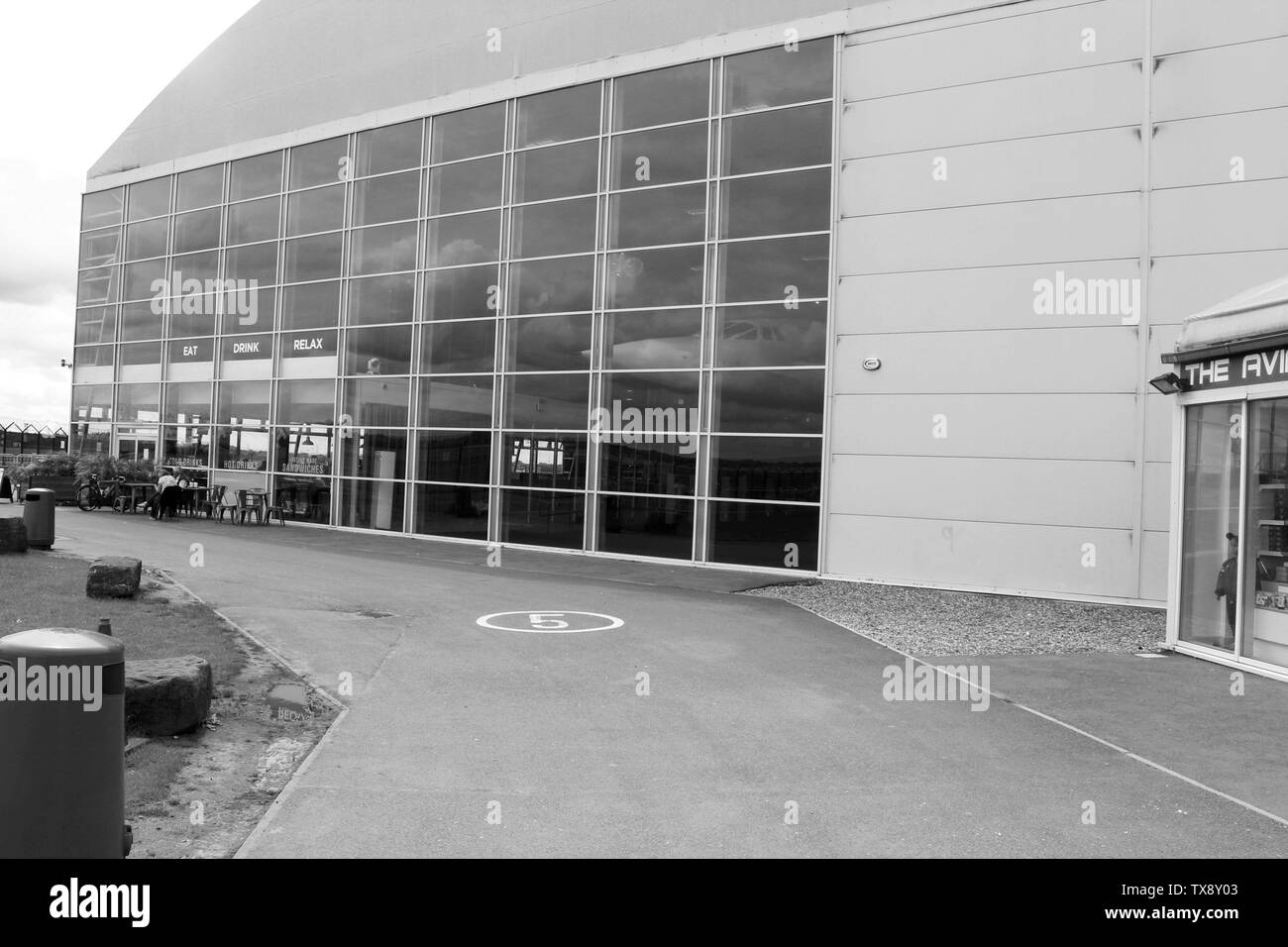 Manchester aviation runway visitor park Stock Photo - Alamy