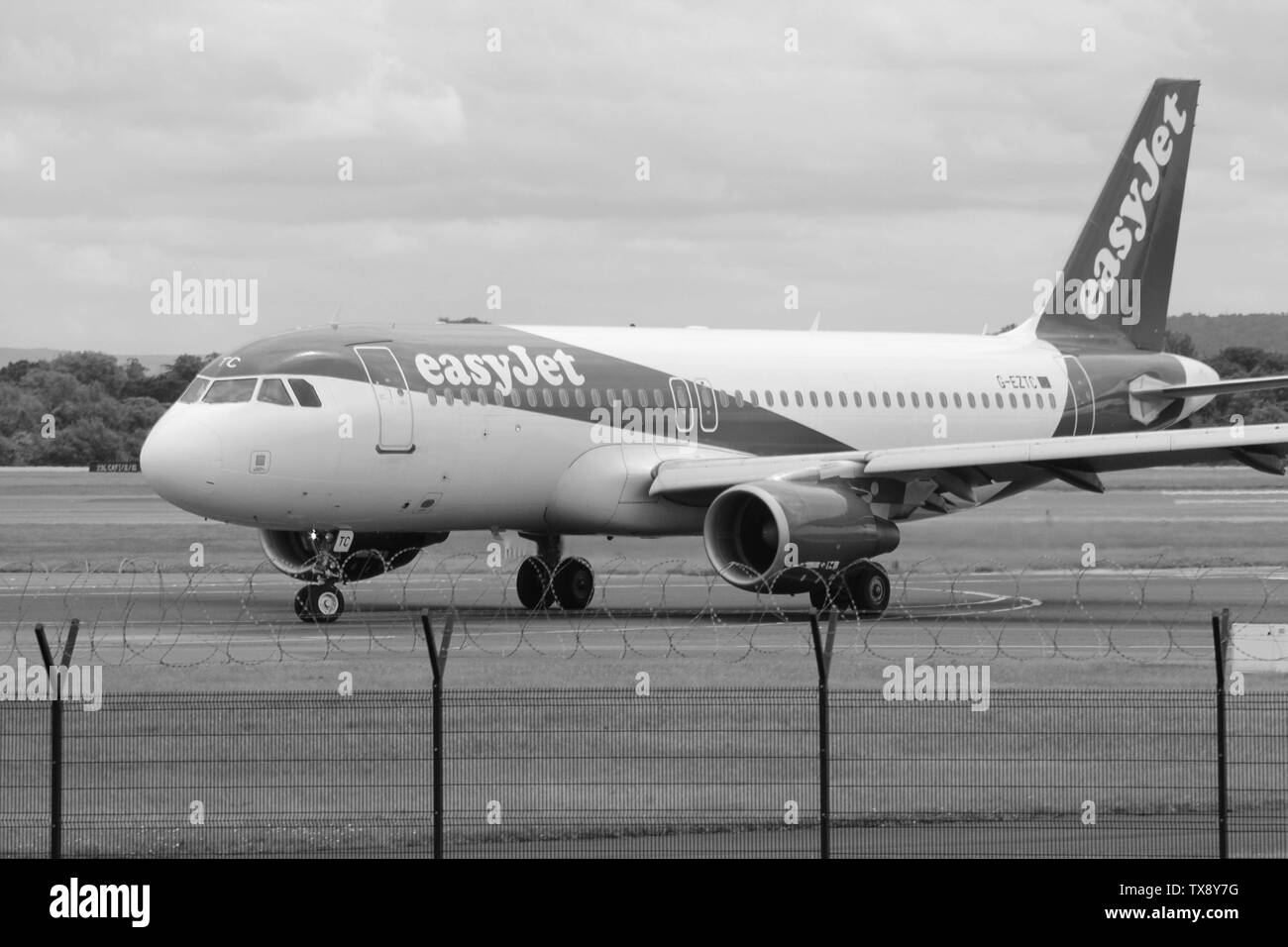 Manchester aviation runway visitor park Stock Photo - Alamy