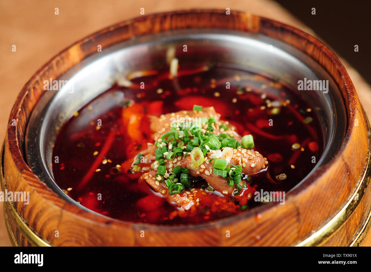 Bucket, chicken, willow, beef and willow Stock Photo - Alamy