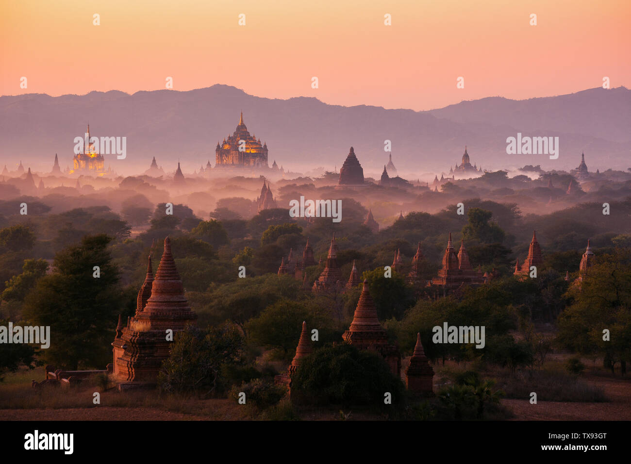 Bagan attractions hi-res stock photography and images - Alamy