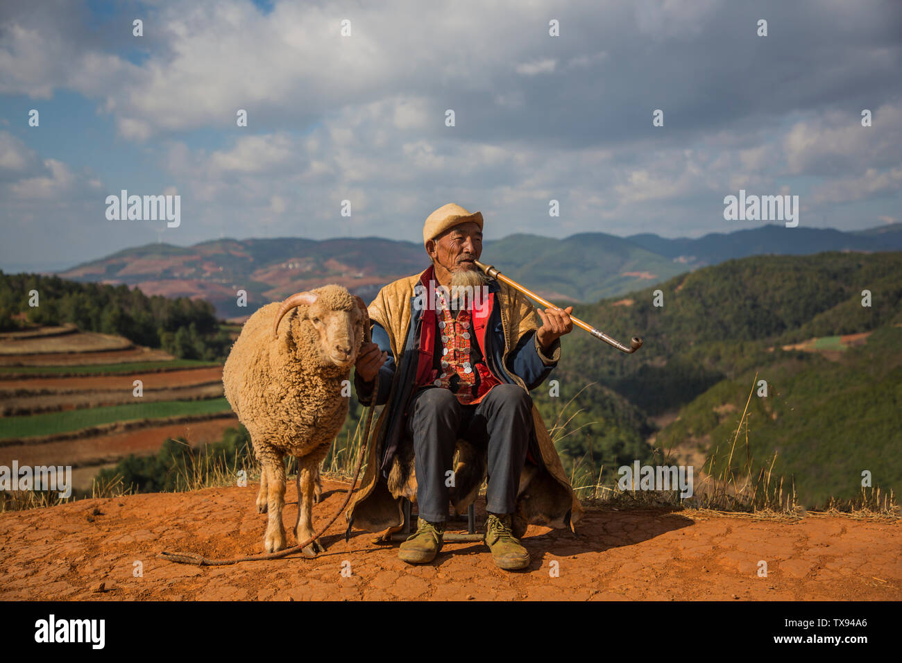 Red land net red old man Stock Photo - Alamy